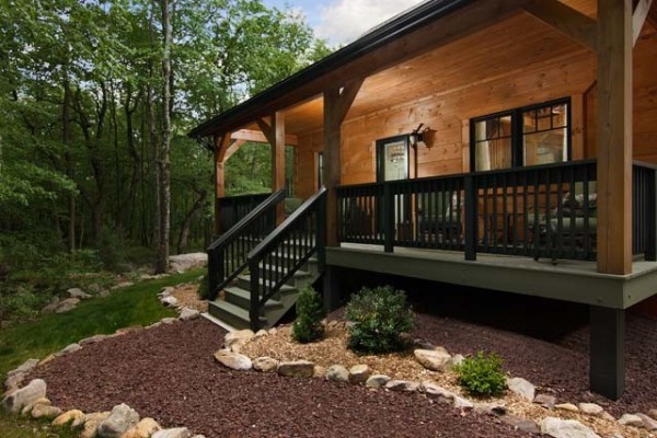 Romano Log Homes, Wind Gap, PA - Timberhaven Log & Timber Homes